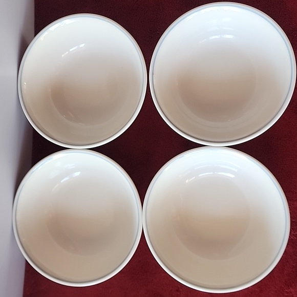 Corelle | Dining | Set Of 4 Corelle By Corning Blue Lily Pattern Salad ...